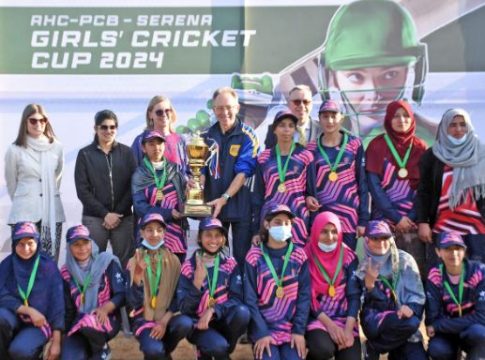 Beyond Boundaries: Australia empowering girls through cricket - Islamabad Post